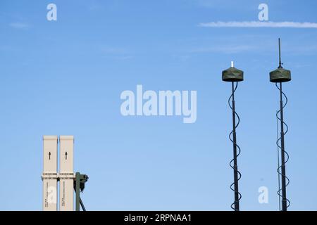 Panker, Germany. 05th Sep, 2023. Helmut Rauch (l), CEO of Diehl Defence ...