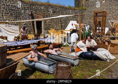 Stolpen castle courtyard festival Stock Photo - Alamy