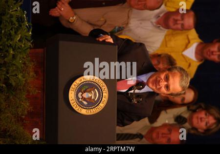 President George Bush speaking at signing ceremony for Healthy Forests ...