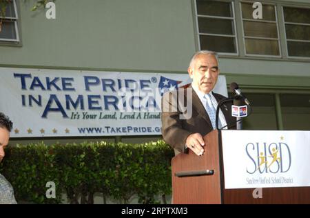 Stockton, California Mayor Gary Podesto, left, with Secretary Gale ...