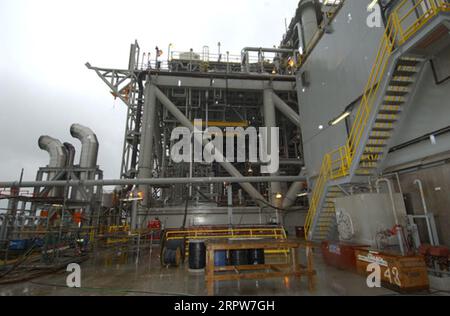 Components of the world's largest offshore oil platform, newly ...