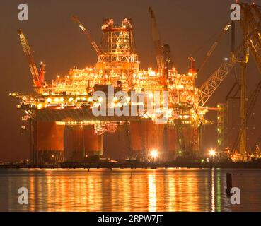 View of the world's largest offshore oil platform, newly dedicated ...