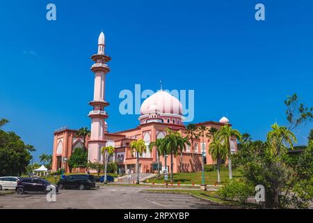 University Malaysia Sabah Masjid, UMS Mosque, located in kota kinabalu ...