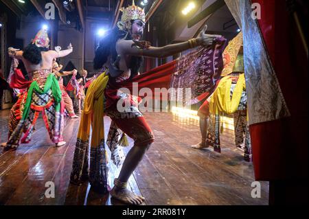 Human puppets show (Wayang Orang), perform at the Sriwedari Building ...