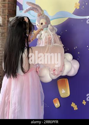 Duffy and friends wear traditional costumes to welcome the Mid-Autumn ...