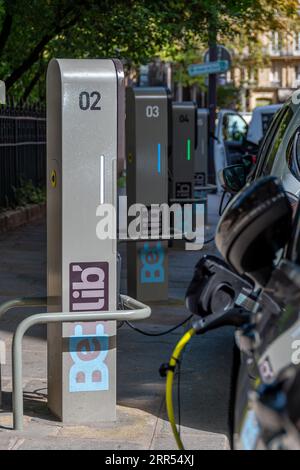 Charging station for electric vehicles belonging to the Parisian public ...