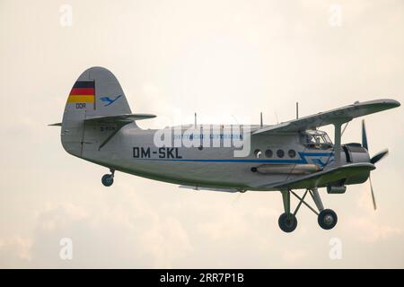 Antonov An-2 world's largest biplane Lufthansa on approach Rinteln ...