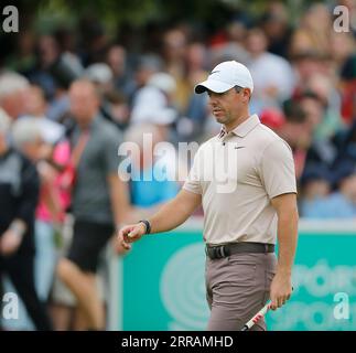 Rory McIlroy walks to the 7th green during day one of the 2023 Horizon ...