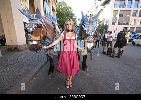 Laura Langas Wiesn Playboy Playmate 2023 Muenchen 12.09.2024 ...