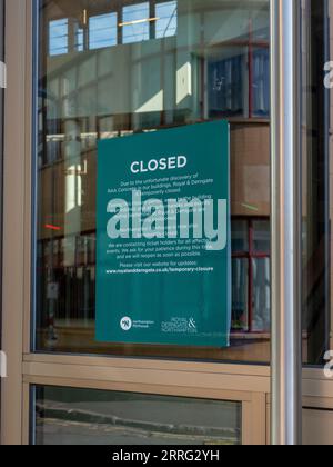 Closed notice on the Royal & Derngate theatre indicating that it is ...