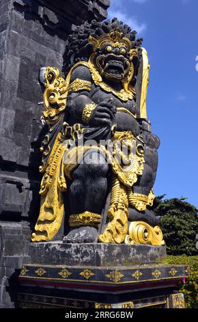 Barong Statue at Tanah Lot Bali Indonesia Stock Photo - Alamy