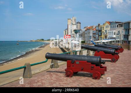 Beach houses, Vlissingen, Walcheren Peninsula, Zeeland, Netherlands ...