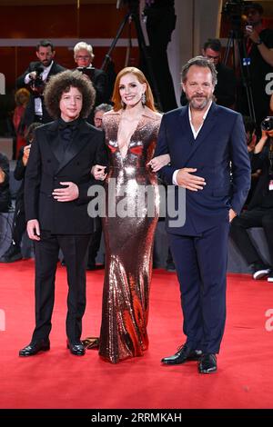 PETER SARSGAARD, JESSICA CHASTAIN and MICHEL FRANCO in MEMORY (2023 ...
