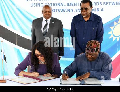 border post between namibia and botswana Stock Photo - Alamy