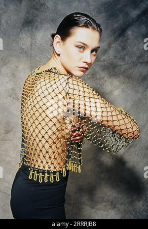 Christiane Paul, deutsche Schauspielerin, trägt ein Kettenhemd bei ...