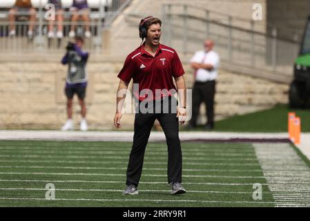 MANHATTAN, KS - SEPTEMBER 09: Troy Trojans safety Dell Pettus (1) in ...