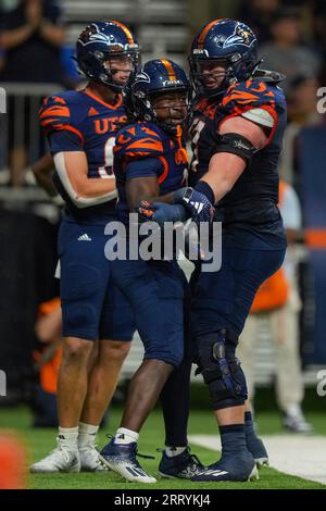 September 2, 2023: Texas State running back Ismail Mahdi (21) carries ...