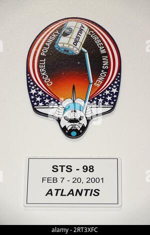 Space patch image for Space Transportation System-106 (Space Shuttle ...