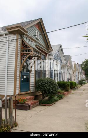 Shotgun Houses in The Highlands, Louisville, Kentucky Stock Photo - Alamy