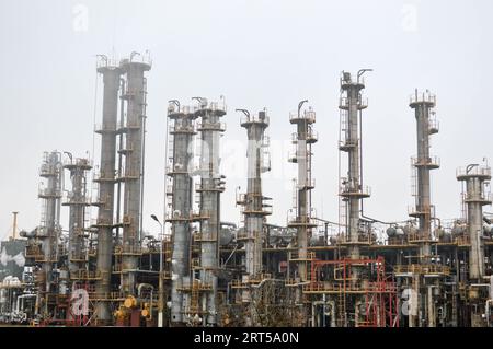 Rectification columns, gas separation unit at oil refinery ...