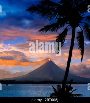 Mayon Volcano at dusk, Legazpi City, Albay Province, Philippines Stock ...