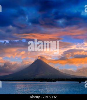 Mayon Volcano at dusk, Legazpi City, Albay Province, Philippines Stock ...