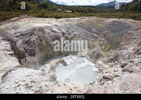 'Inferno Crater' collapsed crater at Wai-O-Tapu Geothermal Wonderland ...