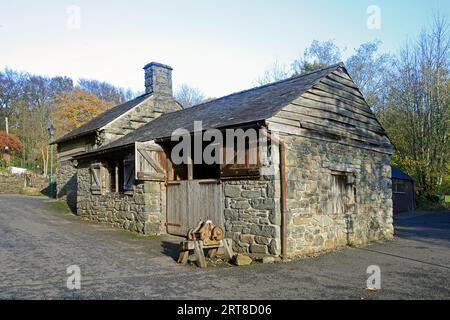 Llawr y Glyn smithy, Blacksmiths forge, Saint Fagans museum, Cardiff ...
