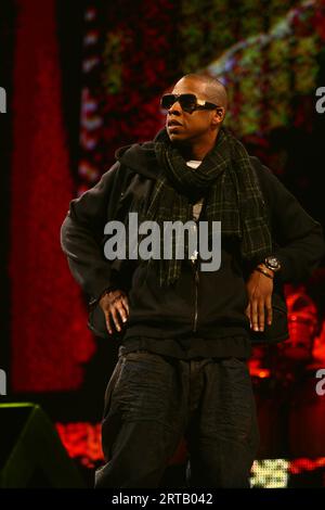 Jay-Z performing at Glastonbury Festival 2008 Stock Photo - Alamy
