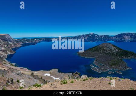Watchman Viewing area in Crater Lake National Park Stock Photo - Alamy