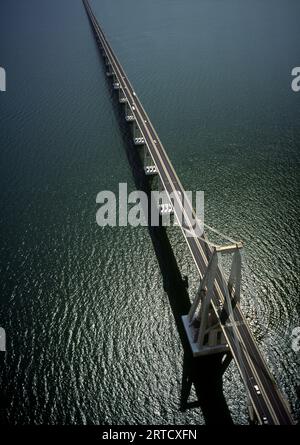 Aerial view of the Rafael Urdaneta bridge over the lake of Maracaibo ...