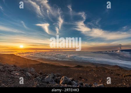Spectacular view at twilight of the 2022 eruption and lava flow of Mauna Loa Volcano (Moku ...