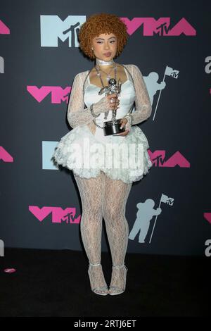 Ice Spice poses in the press room during the MTV Video Music Awards on ...