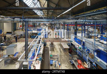 Fulda, Germany. 06th Sep, 2023. A diesel locomotive of Netz ...