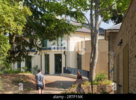 Overall view. Springfield Park, London, United Kingdom. Architect ...