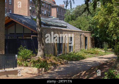Overall view. Springfield Park, London, United Kingdom. Architect ...