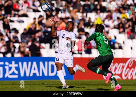 MENDOZA, ARGENTINA - MAY 21: Abel Ogwuche of Nigeria and Israel ...