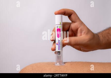 photo of diabetic pen injection on skin Stock Photo - Alamy