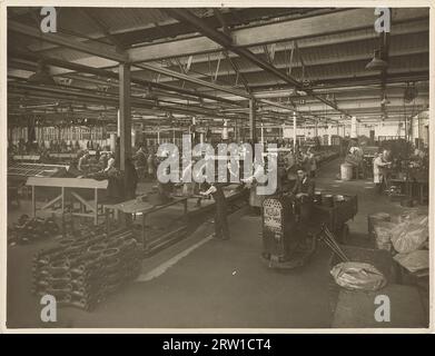Machines of the Wolseley Motor Company at the Ward End Works ...