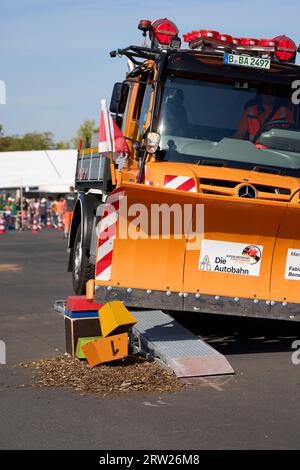 Koblenz, Germany. 16th Sep, 2023. A snow plow drives through an ...