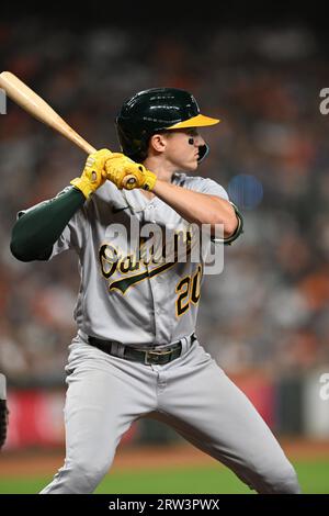 Oakland Athletics second baseman Zack Gelof (20) in the first inning of ...