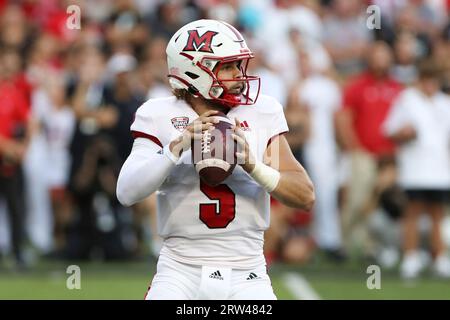 CINCINNATI, OH - SEPTEMBER 16: Miami (Oh) Redhawks defensive back Silas ...