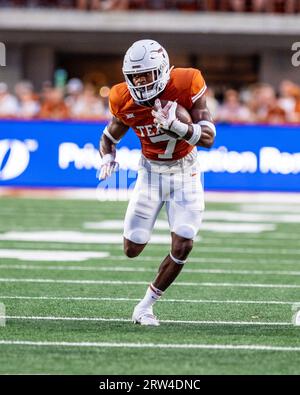 Sept 16, 2023. Keilan Robinson #7 of the Texas Longhorns in action vs ...