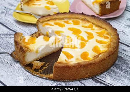 Freshly baked Schmandt cake with tangerines Stock Photo - Alamy