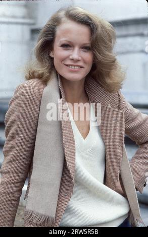 A closeup photo of model actress Shelly Hack. She rose to fame as the ...