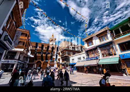 Walking Street and Jama Masjid, Leh, Ladakh, Indi Stock Photo - Alamy