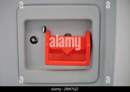 Emergency break for forced opening of doors in a train carriage ...