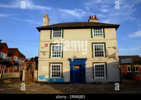 ENGLAND COASTAL PATH, FAREHAM QUAY MARINA AND RAILWAY VIADUCT AND CIVIC ...