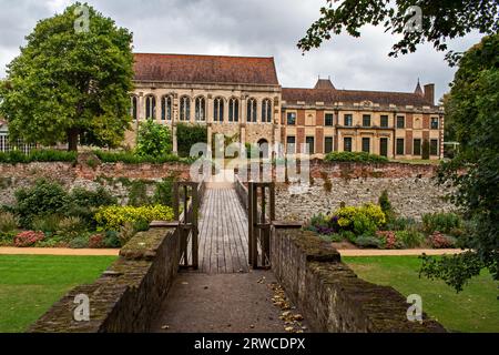 View from the South Bridge at Eltham Palace, Eltham, Kent Stock Photo ...