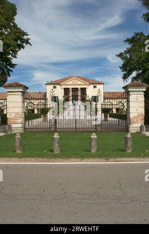 Villa Emo built by the famous architect Andrea Palladio Stock Photo - Alamy